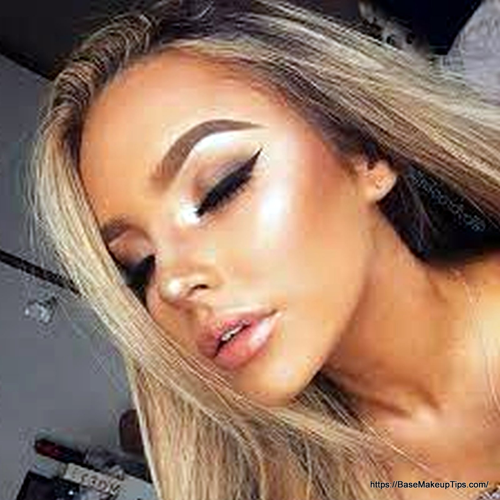 Best Makeup Base for Summer in 2022